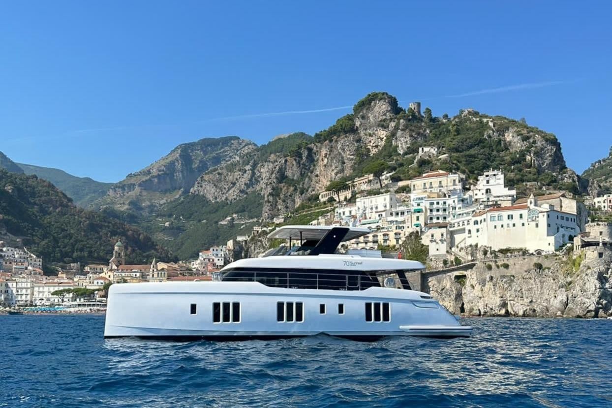 Used Power Catamaran for sale ALMA DIVA 2022 Sunreef 70 PC