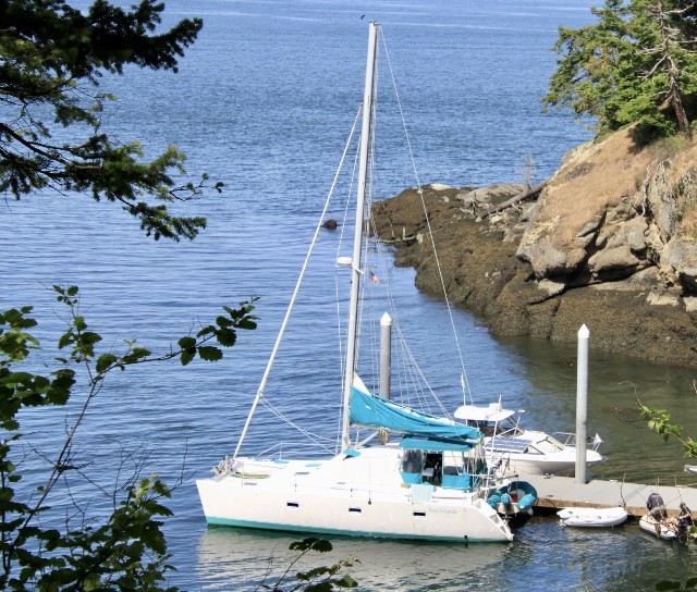 Sold Catamaran-1997 JEANNEAU Lagoon 37 TPI -Vessel Summary