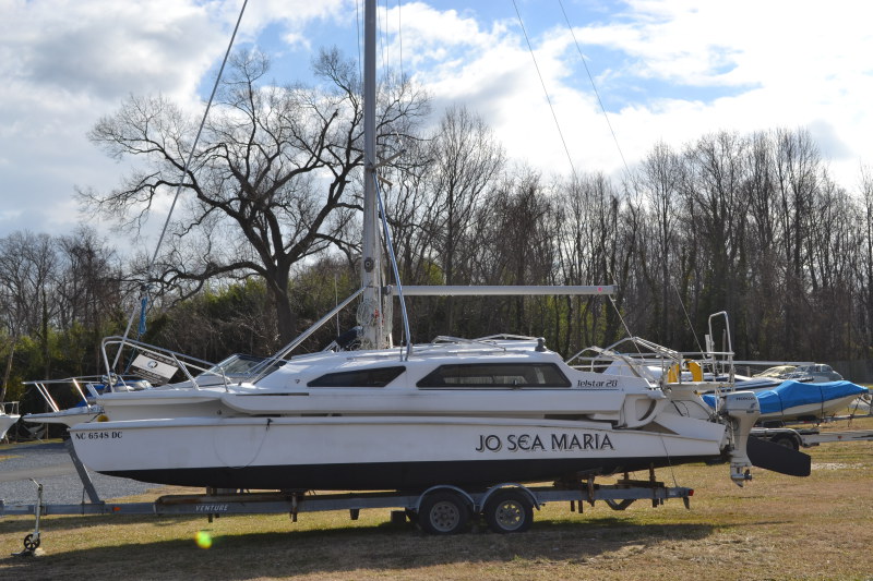 Sold Catamaran 2005 PERFORMANCE CRUISING Telstar 28 (28ft)